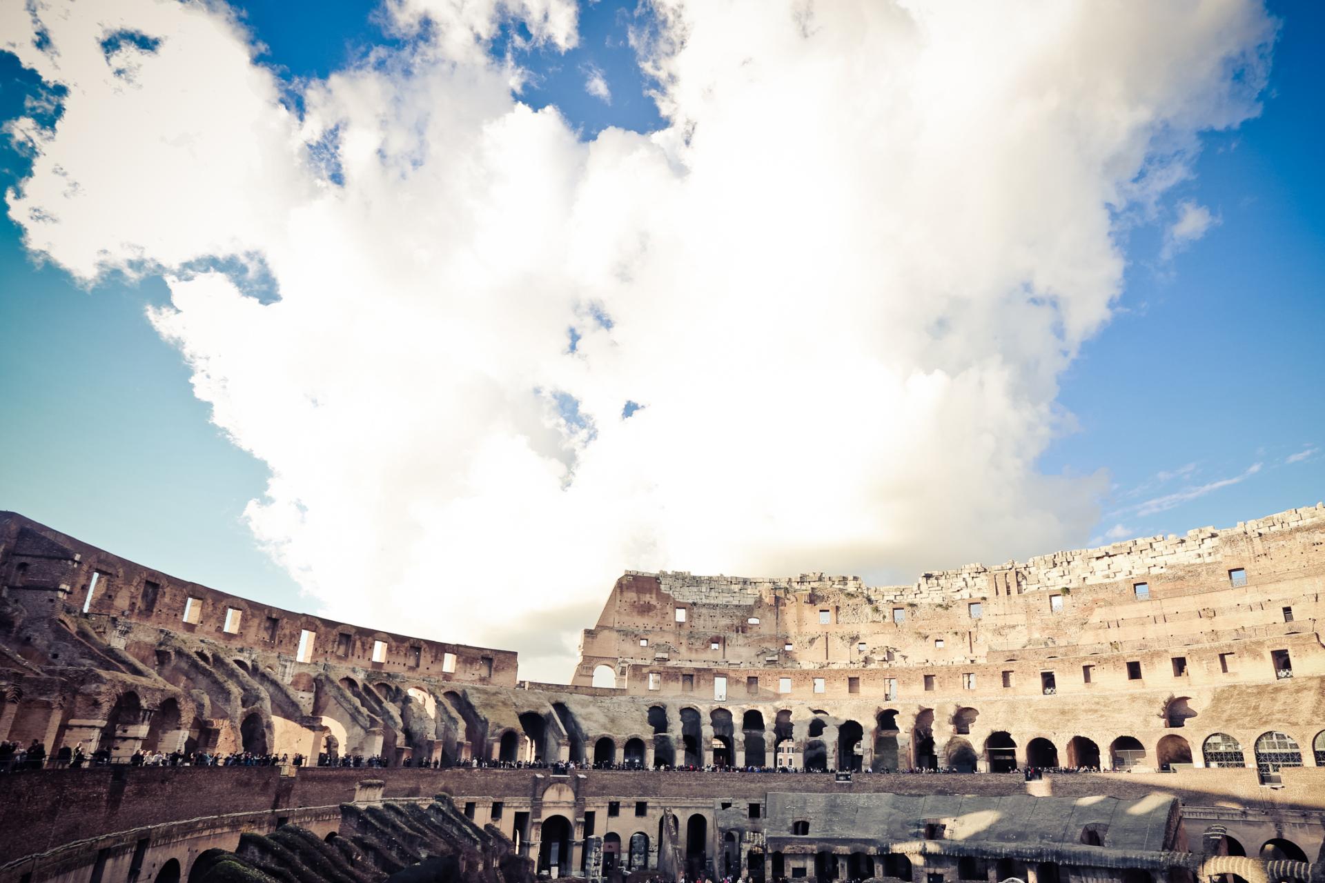 Life in Ancient Rome - Guided tour of the Colosseum, Palatine and Roman ...